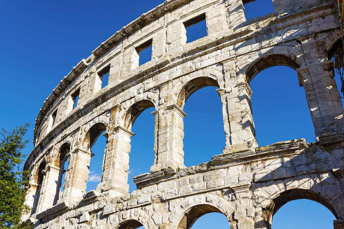 Discover the Top 10 Must-See Attractions in Pula, Croatia - Explore Croatia